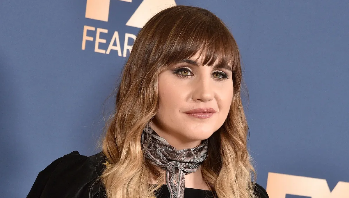 Natasia Demetriou - Vampire Comedy Queen - MashMagazine